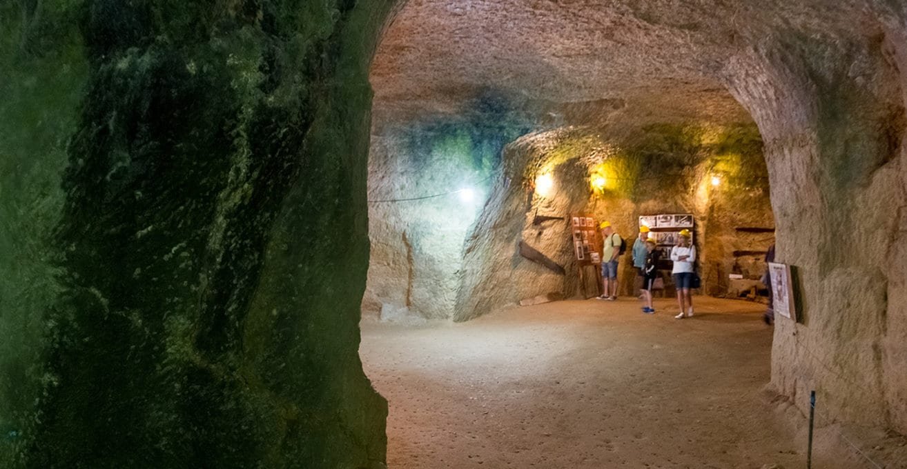 Beer Quarry Caves - iVisit